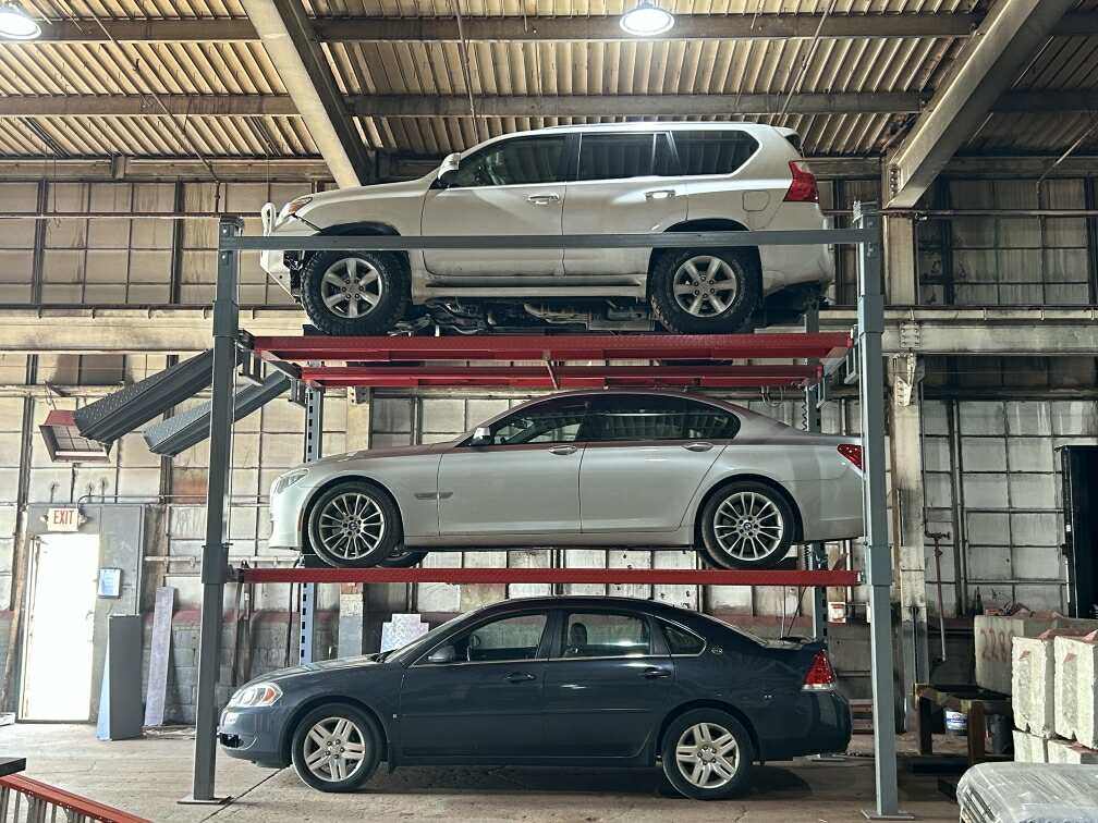 4-Post Lifts & Durable Automotive Lifts – Advantage Lifts